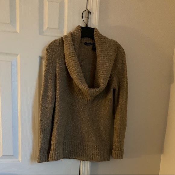 Moda International | Sweaters | Moda International Sweater | Poshmark